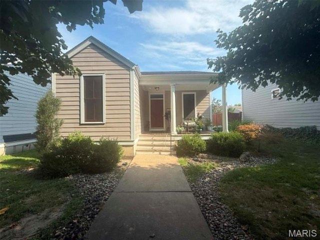 3405 Banner St, Saint Charles, MO 63301