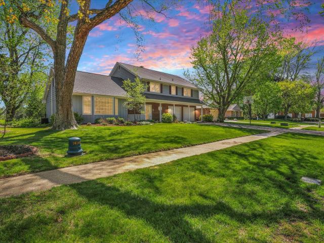 3405 Lakeshore Drive