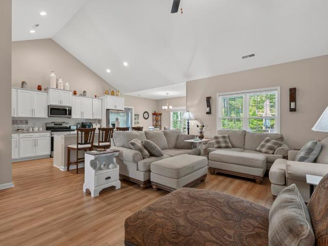 3405 Little Bay Dr