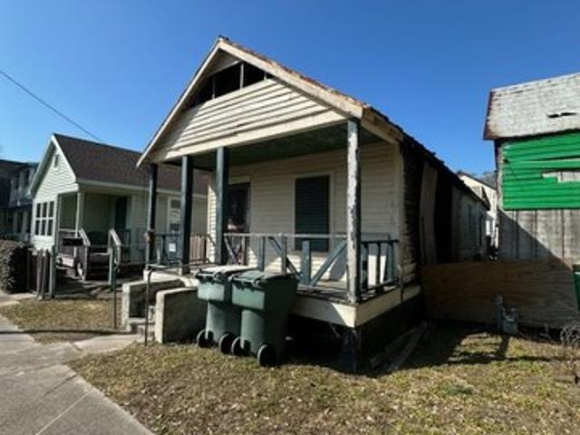 3406 N1/2, Galveston, TX 77550