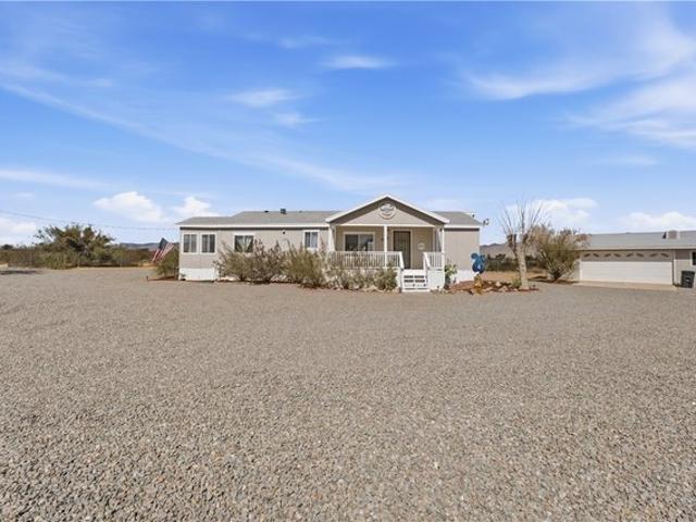 3406 N LA Palma Rd, Golden Valley, AZ 86413