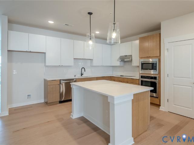 3406 Carlton Street 2 2A