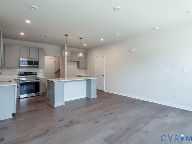 3406 Carlton Street 2 4B