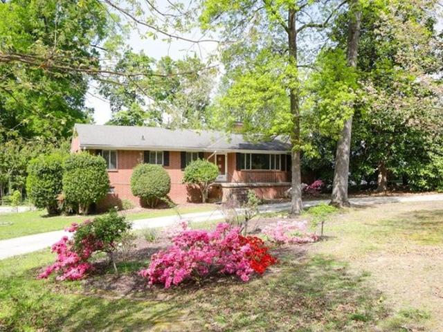 3406 Dogwood Dr, Greensboro, NC 27403