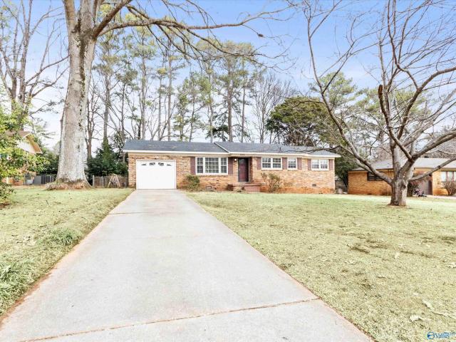 3406 Euclid Circle NW