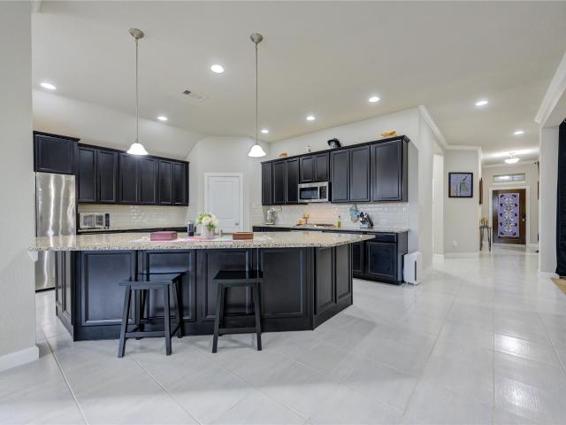 3406 Lake Ct, Iowa Colony, TX 77583 | MLS #52078 | Compass