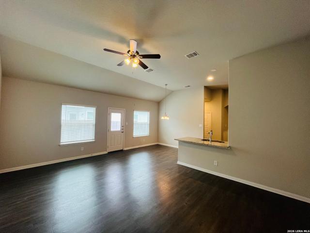 3406 Lindsay Ln, Seguin, TX 78155 | MLS #1958 | Compass