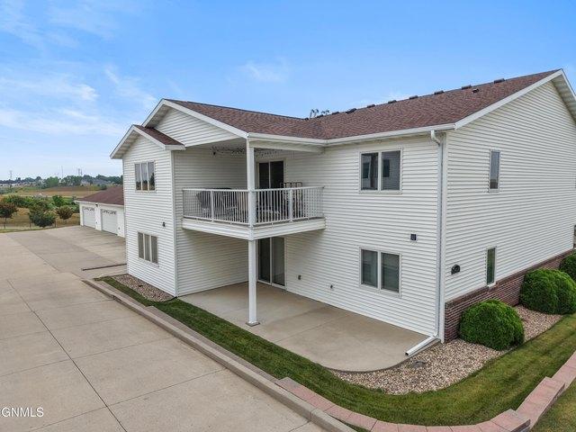 3406 Sharloh Pl Unit 3, Bismarck, ND 58501