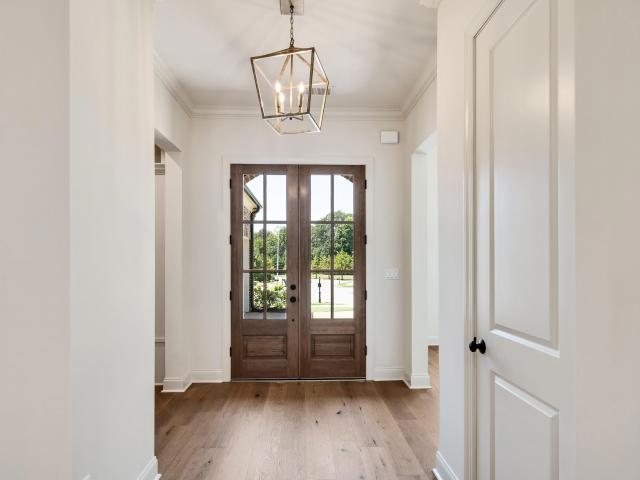 3406 village cross loop