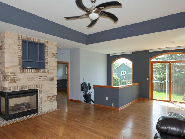 3406 W Villa Dr