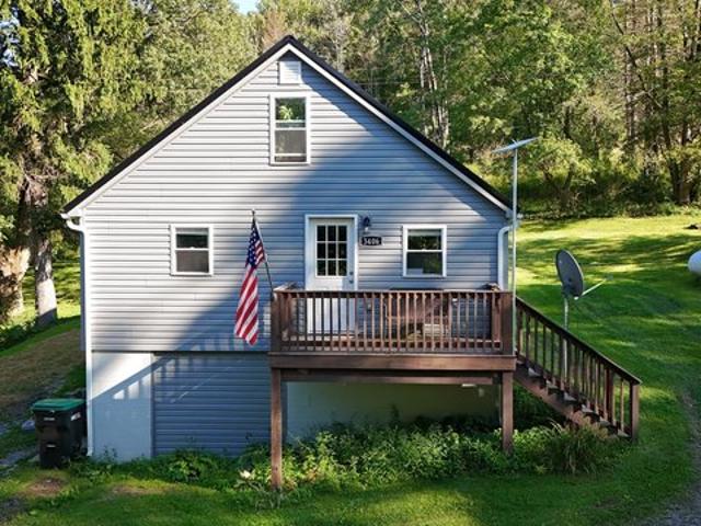 3406 Wayne Rd, Reynoldsville, PA 15851