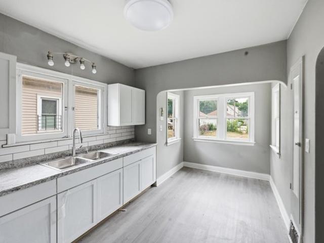 3407 N 38th St, Milwaukee, WI 53216