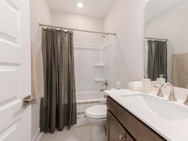 3407 Evergreen Oak Road