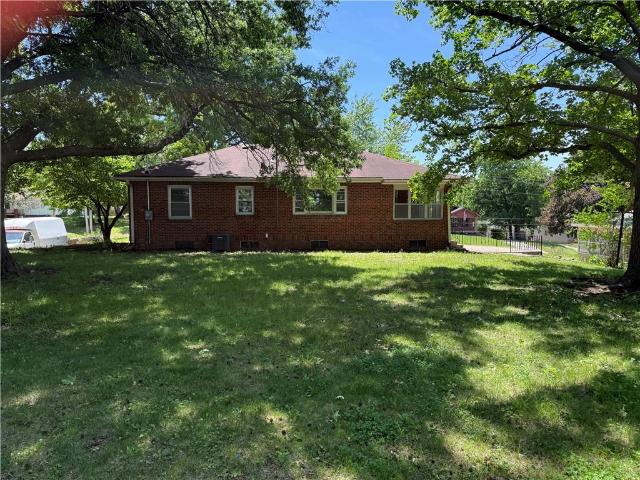 3407 Gene Field Road