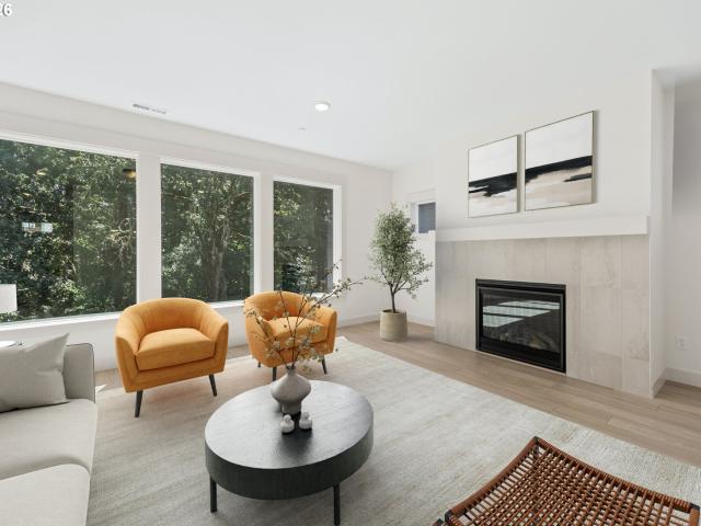 3407 Glade Ave