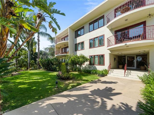 3407 Huxley St, Unit 39, Los Angeles, CA 90027 | MLS #WS26023 | Compass