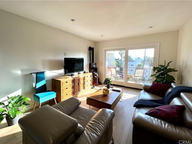 3407 Huxley St Apt 39, Los Angeles, CA 90027