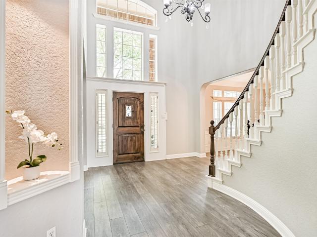 3407 Scenic Elm Street