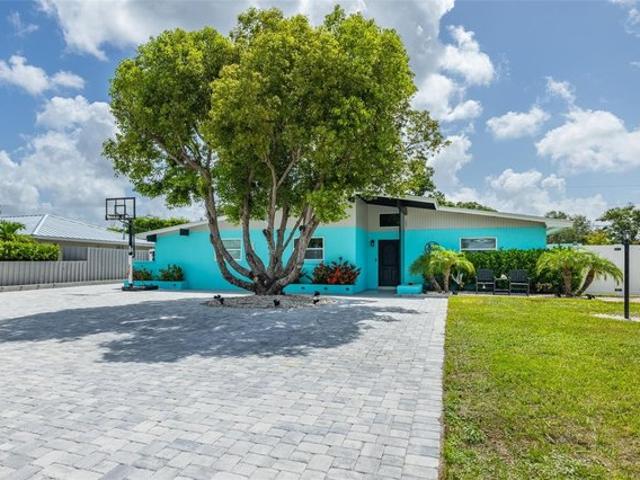 3407 29th St W, Bradenton, FL 34205