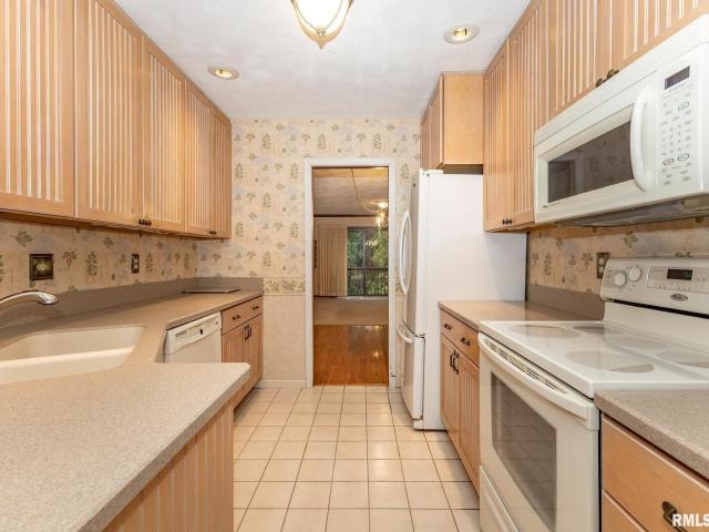 3407 41st St, Moline, IL 61265 | MLS #12699