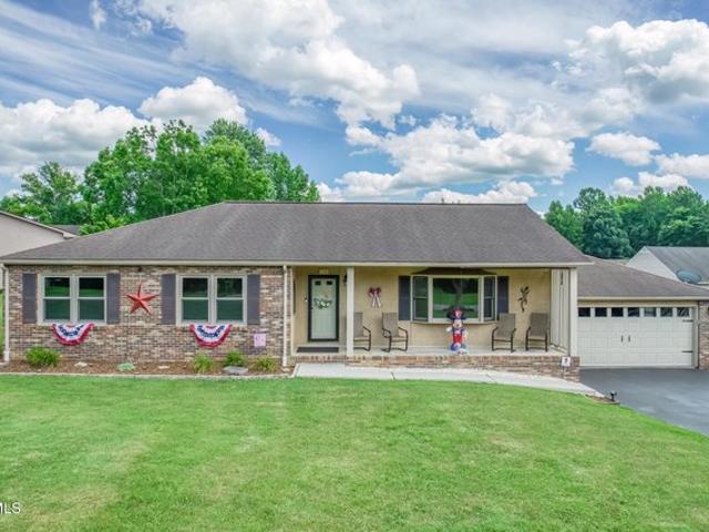3408 Manchester Ln, Johnson City, TN 37601