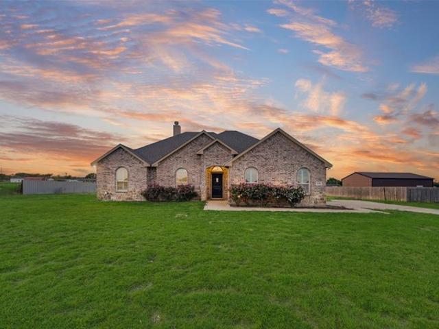 3408 Chinaberry Ln, Joshua, TX 76058