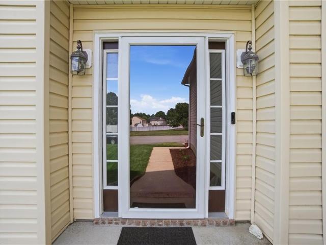 3408 Frederick DR