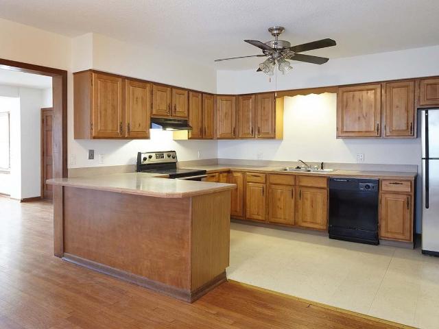 3408 Gillham 2 Bedroom Apartment for Rent at 3408 Gillham Rd, Kansas City, MO 64111 Broadway Gillham