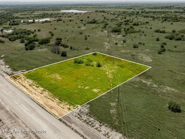 3408 Lucky Pepper Dr, Cresson, TX 76035