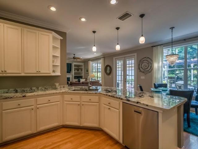 3408 W Bay Villa Ave, Tampa, FL 33611 | MLS #TB8487 | Compass