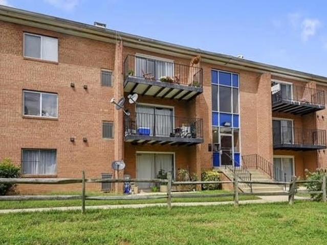 3408 25th St S Apt 7, Arlington, VA 22206