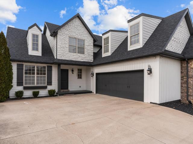 3409 N Brinnsfield Drive