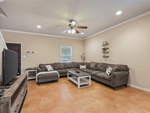 3409 Cullen Trail
