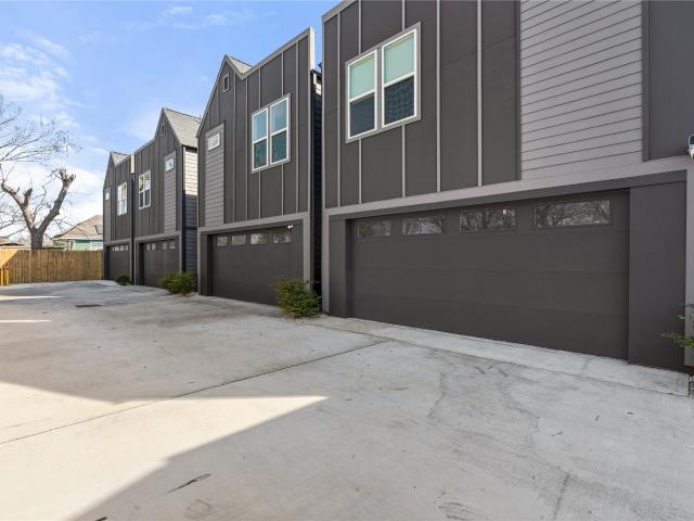 3409 Stonewall St, Houston, TX 77020 | MLS #8436 | Compass