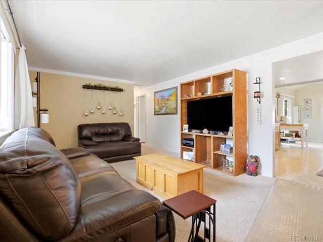 3409 W Berry Place