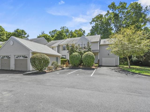 3409 Whitney Ave Apt 2, Hamden, CT 06518