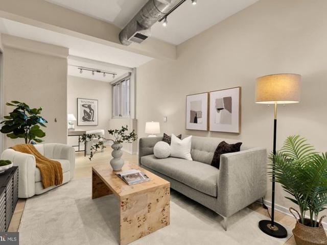 3409 Wilson Blvd Unit 303, Arlington, VA 22201