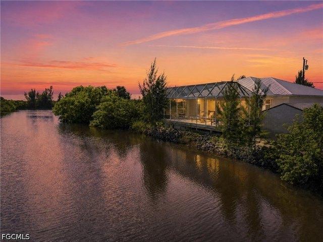 3400 Coquina Ln, Saint James City, FL 33956