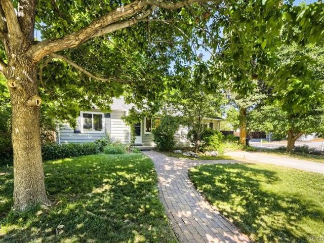 3400 E Nielsen Ln, Denver, CO 80210