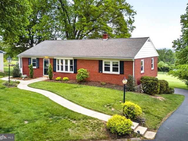 3400 Pruss Hill Rd, Pottstown, PA 19464