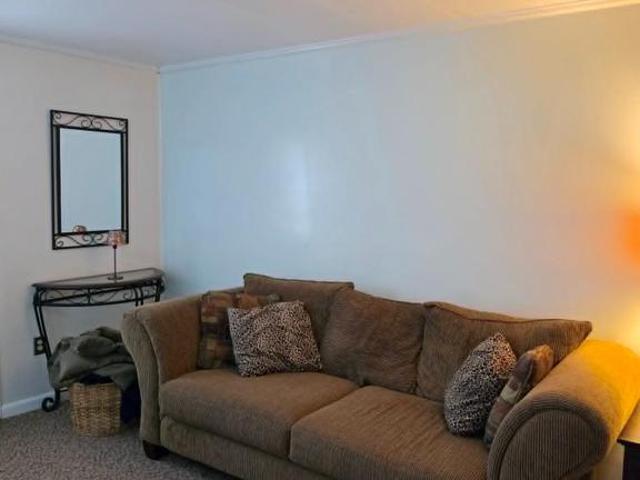 3400 Streamside Drive