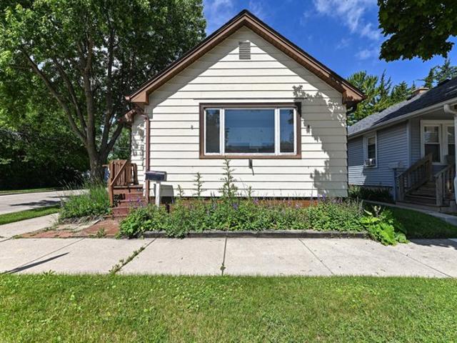 3400 S 8th Ave, Racine, WI 53402