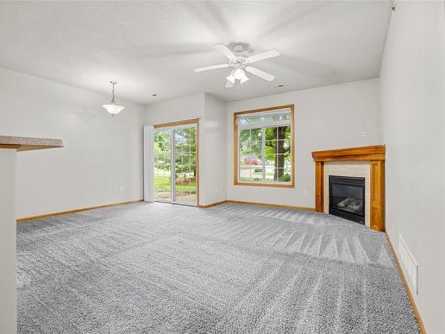 3400 SE Glenstone Dr Unit 4, Grimes, IA 50111