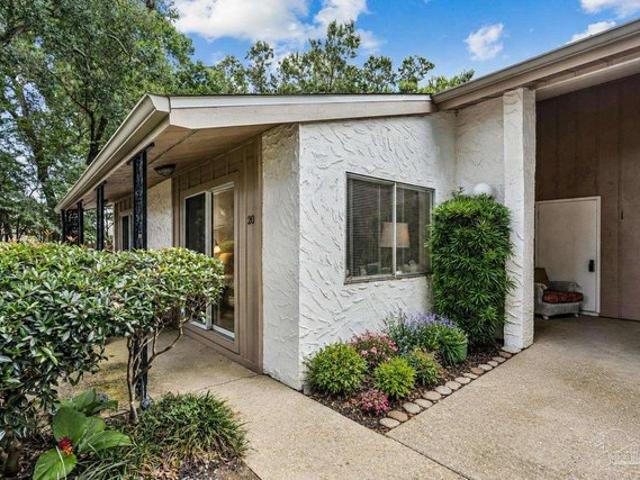 3400 Wimbledon Dr, Pensacola, FL 32504