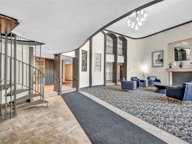 3400 Wooster Road 614