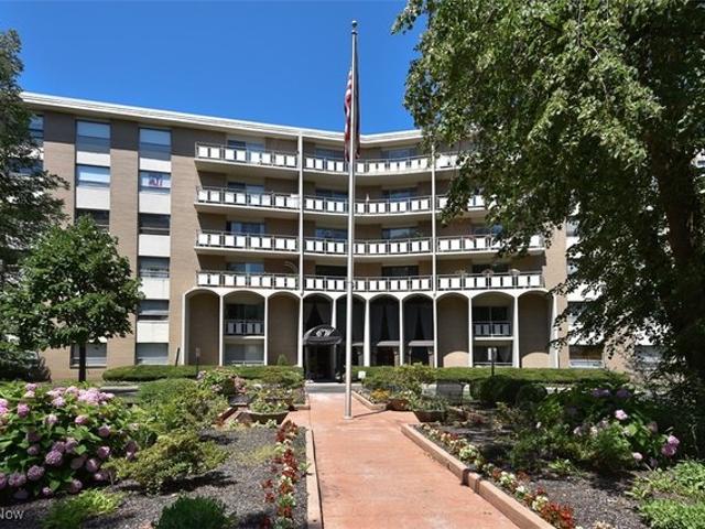 3400 Wooster Rd Apt 412, Rocky River, OH 44116