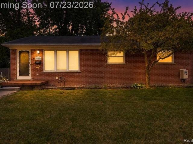 34011 Majestic St, Westland, MI 48185