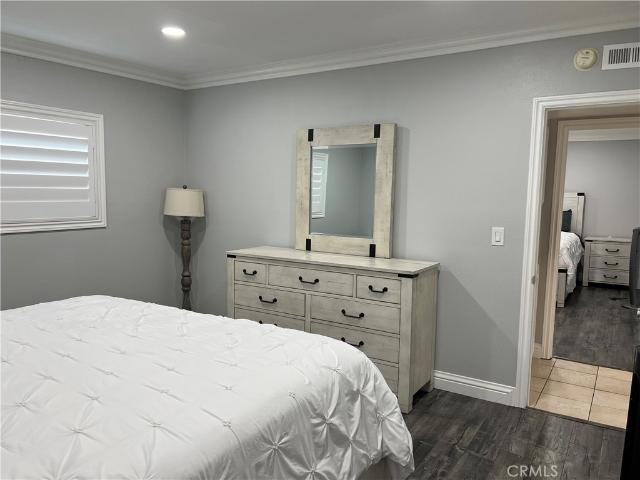 34012 Silver Lantern