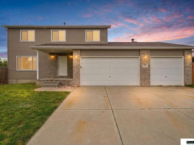 3401 Meridian Dr, Lincoln, NE 68504