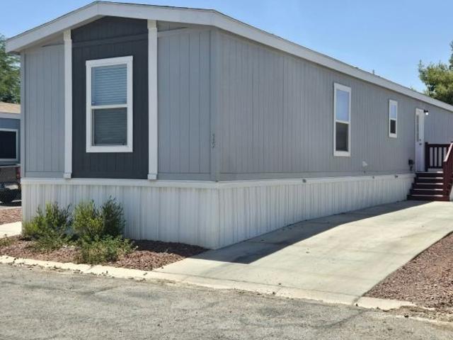 3401 N Walnut Rd Spc 15, Las Vegas, NV 89115